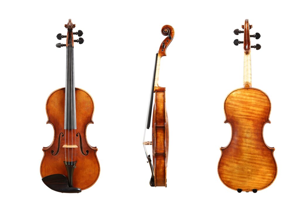 3. 김용욱 Violin – Guarneri del Gesu 1745 Leduc – Korean violinmakers